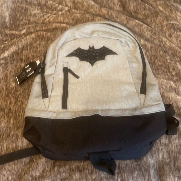 DC Comics | Bags | Bioworld Batman Minimalist Backpack Dc Comics The ...